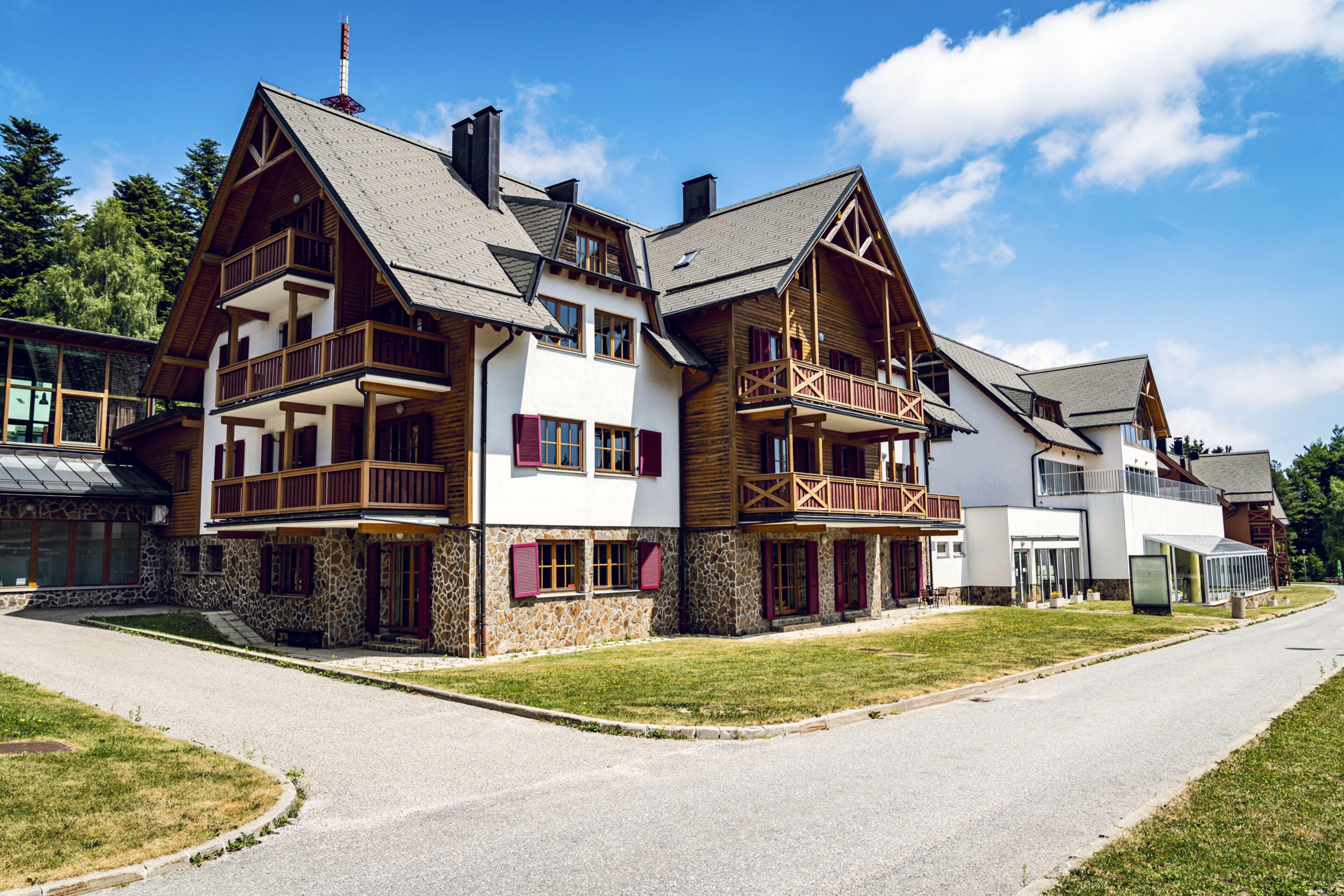 Hotel Pohorje Village Wellbeing Resort - Wellness & Spa Hotel Bolfenk ...